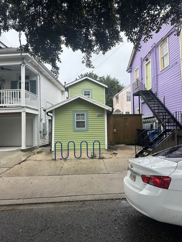 Charming Bayou Bungalow Tiny House In New Olreans's Best Neighborhood - New Orleans, LA
