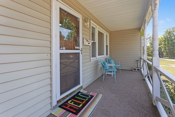 Retro Funky Stay Less Than 10 Minutes From Arrowhead! - Independence, MO