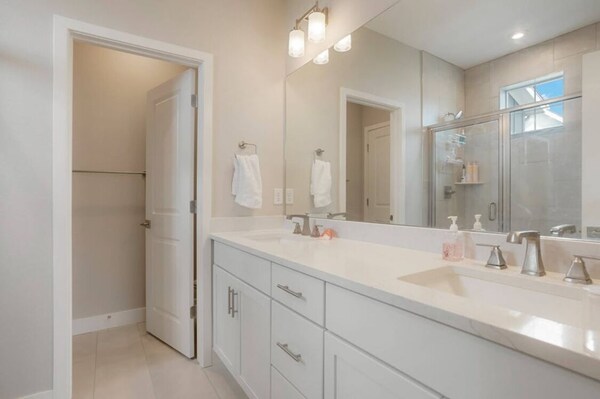 New 3-bedroom Townhome In Edgewater With Attached Garage And Fenced Yard - Westminster, CO
