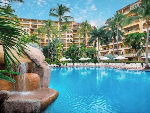 Regal 3bd Ph With Private Pool In Beach Resort Spa - Puerto Vallarta