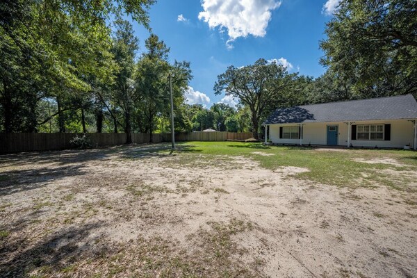Cozy Pensacola Retreat With Pool - Pensacola, FL