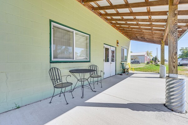 Charming Iowa Home: 1 Mi To Golf - Iowa