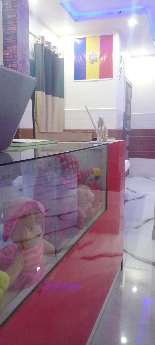 It Near To Tajmahal Which Is Charming 2-bedroom Villa In Beautiful Agra - Agra