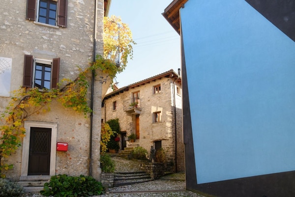 Historic House In The Artistic Village Of Brè (The Secret Garden) - Lugano