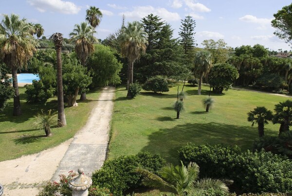 Luxury Historic Italian Villa In Sicily - Augusta