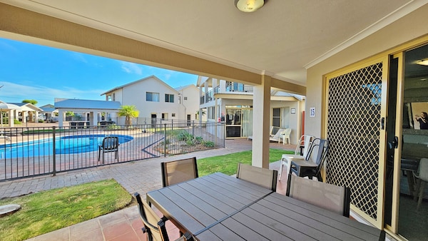 Waterfront | Sleeps 6 | Resort Pool | Wifi - Kalbarri