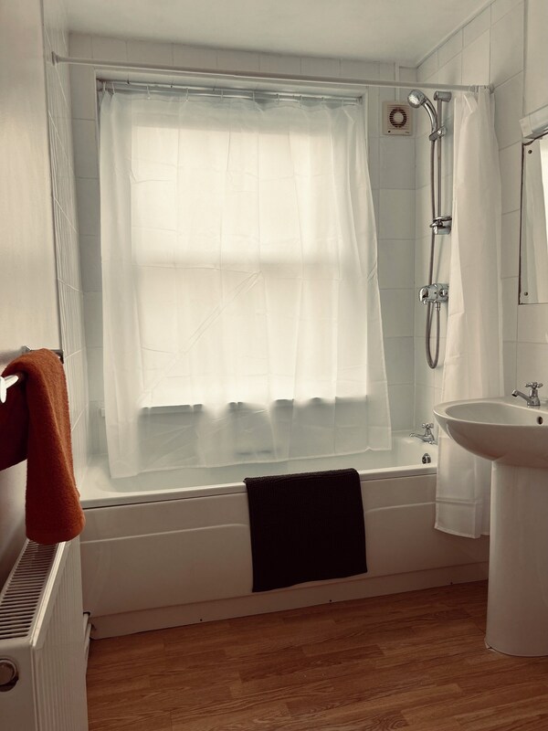 Fabulous 2-bedroom Apartment With Wifi In Charming Oxford - Oxford