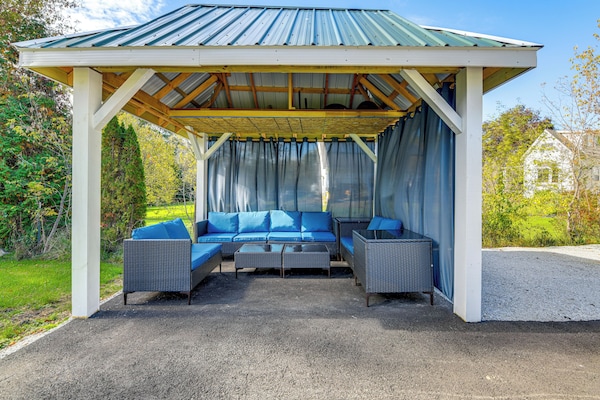 Lake Champlain Fun: Apt W/ Fire Pit & Large Yard! - Colchester, VT