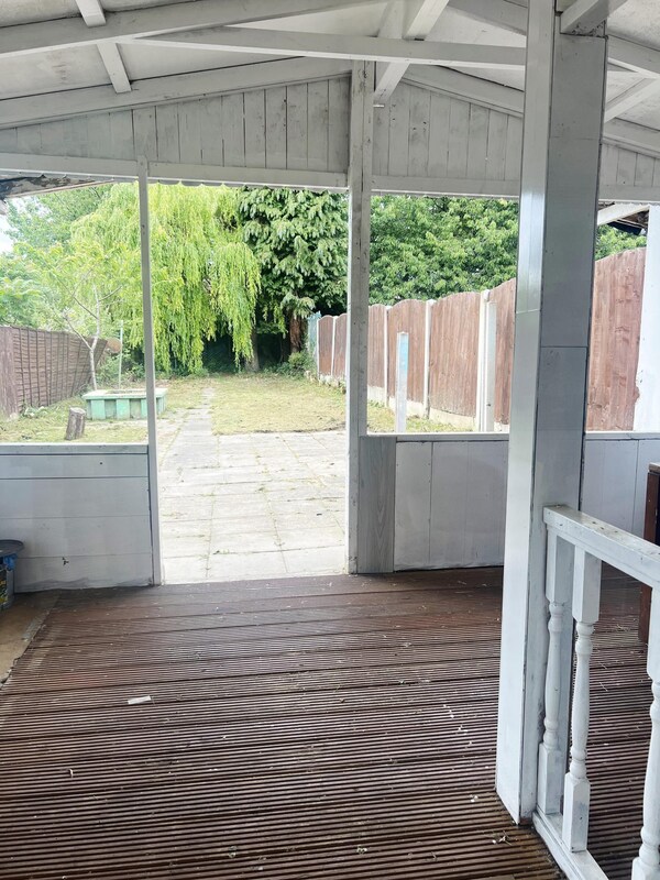 Beautiful Entire Home In West Midlands, United Kingdom - Bescot Stadium