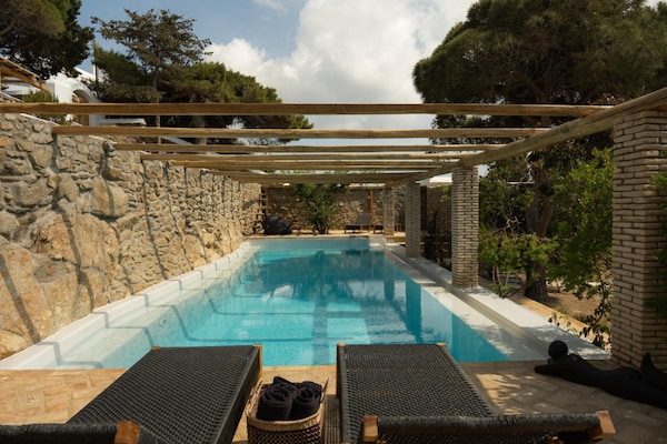 Baroness In Mykonos With 5 Bedrooms And 4.5 Bathrooms - Mykonos