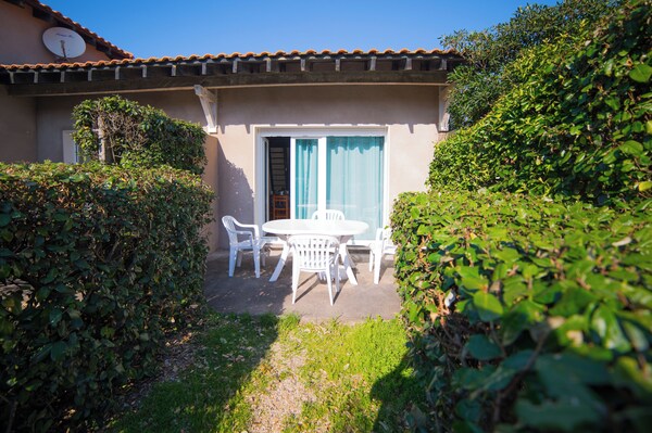 Full Equiped Studio 4 People, Walking Distance Of Beach And Shops ,Swimming Pool - Mimizan Plage