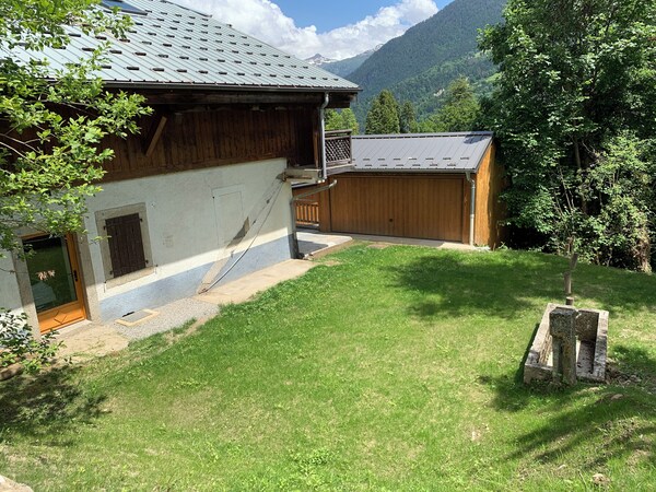 Chaleureux 165 M2, Terrasse, Jardin, Vue Mt Blanc, Entre Bettex Et St Gervais, - Passy