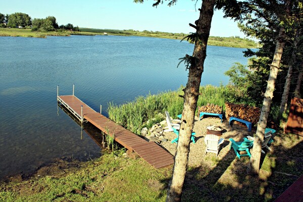 Cozy Cabin With Hot Tub! - Saskatchewan