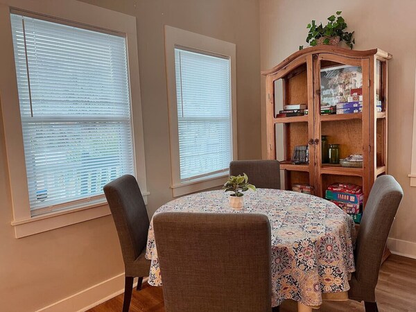 5 Minute Walk To Historic Waterfront. Pet Yes - Beaufort, SC