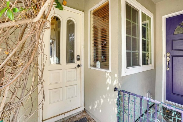 Pet-friendly Studio In Costa Mesa - 7 Mi To Beach! - Newport Beach, CA