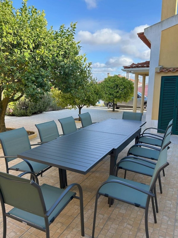 Villa Vona - Private Pool, Big Garden, 3 Bdr Villa - Foz do Arelho