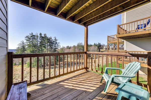 2 Mi To Snowshoe Resort: Townhome W/ Deck! - Virginie-Occidentale