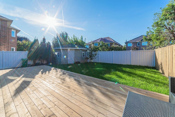 5 Cozy Bedrooms Include 7 Bed Near Heartland Plaza And Outlet Malls - Brampton
