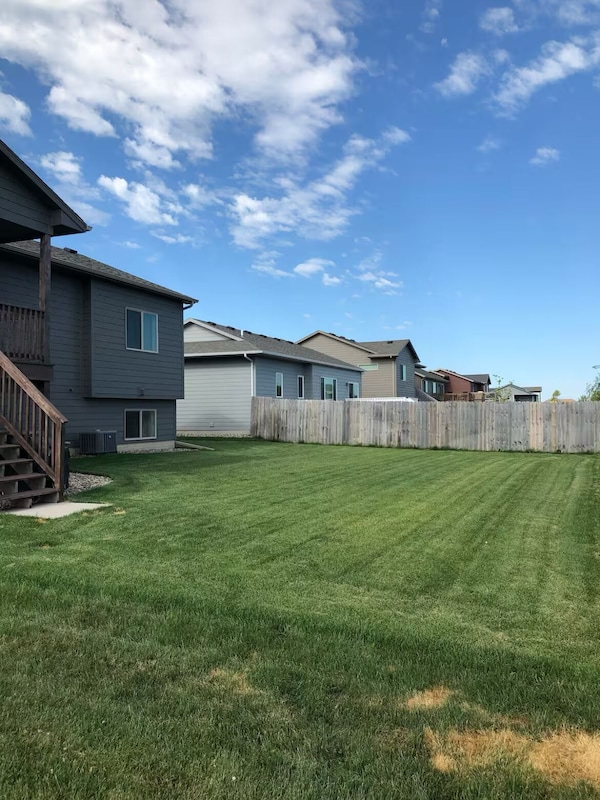 Southeast Retreat 4beds 3bath Family&pet Friendly! - Sioux Falls, SD