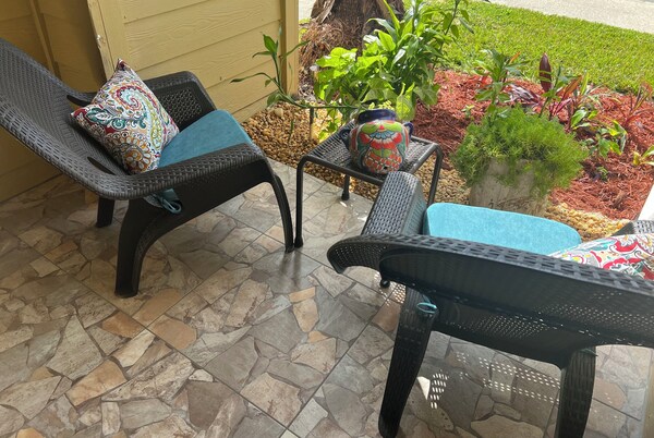 Luxe King Suite Bliss Getaway Condo Near Disney - Lake Buena Vista, FL