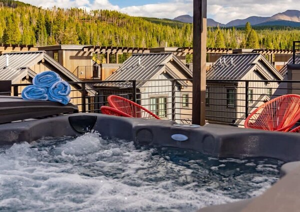 Winter Park Home With Hot Tub, Fireplace & Mountain Views! - Winter Park, CO