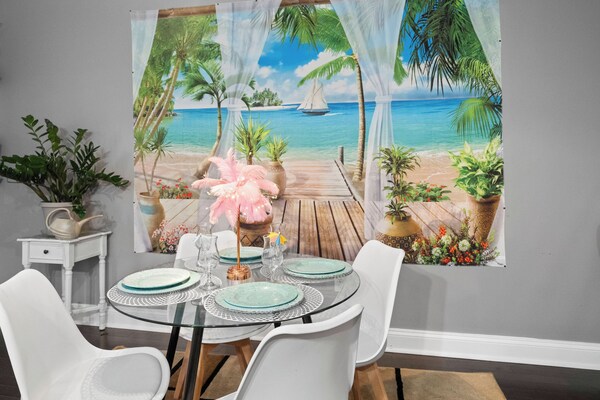 New Tropical Oasis With Rooftop Views, Mins From The Inner Harbor - Baltimore, MD