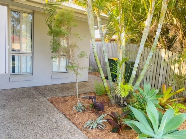 Unwind In Style: Your Perfect Holiday Retreat In Bargara, - Bargara