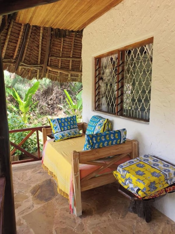 Charming Beachfront 4-bedroom Cottage In  Msambweni, 45 Minutes From Diani. - Diani Beach