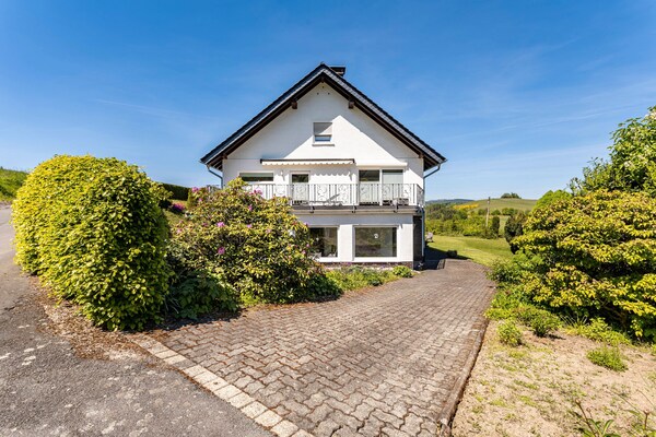 Apartment 'Ferienwohnung, 109qm' With Private Terrace And Private Garden - Plettenberg