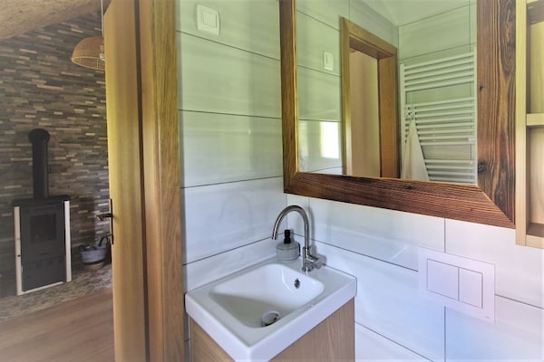Charming Barn Ahker In Kozjansko With Old And Modern Appliances - Slovenia