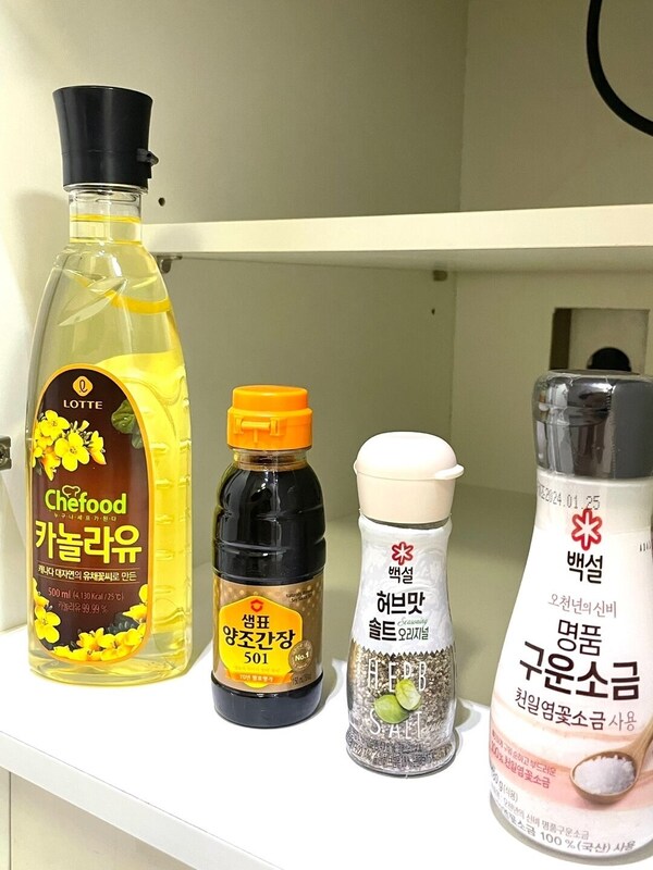 롯데월드 타워 호수\N4면통창+정면꽉찬 뷰\N흔하지않은주차지원\n전기차 O - Seoul