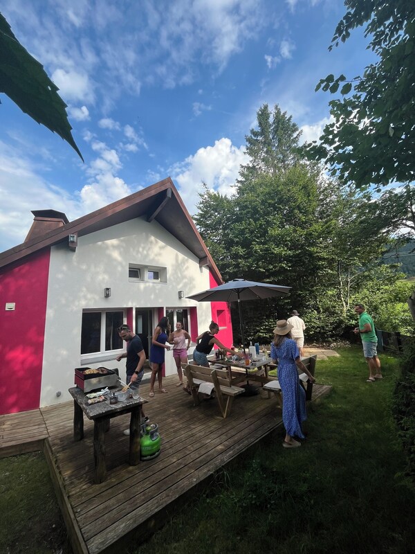 Chalet Individuel Entre Lacs Et Montagnes, Proche De Tout - Lac de Remoray