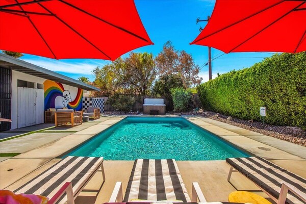 Twin Suns-a Star Wars Themed Home - Palm Springs, CA