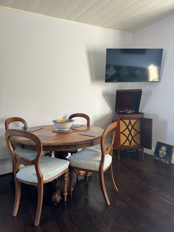 Waterloo Terrace -Historical Luxury Apartment In Heart Of Old Town With Balcony. - 海斯廷斯