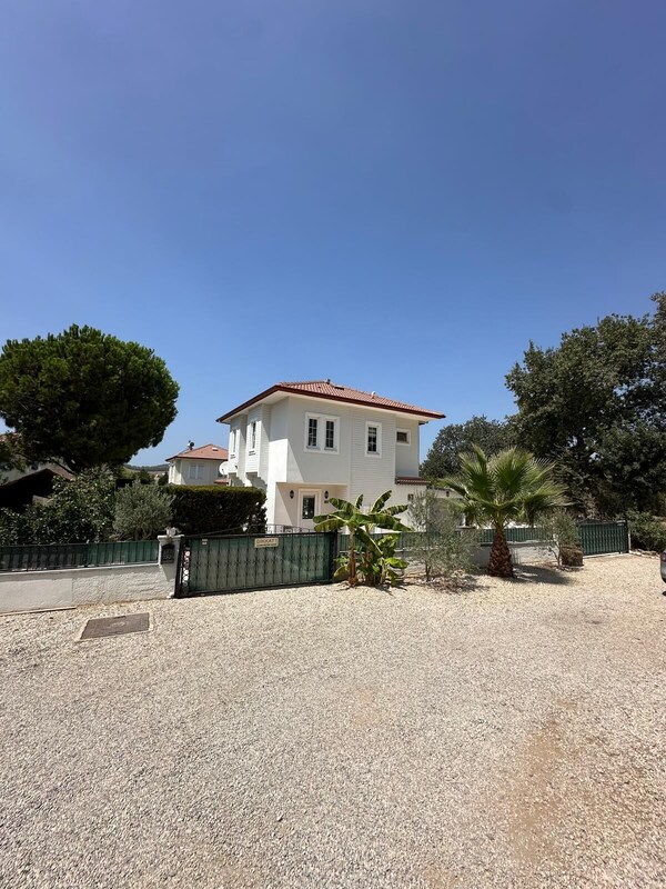 Villa London By Luxury Group With Private Swimming Pool - Ölüdeniz