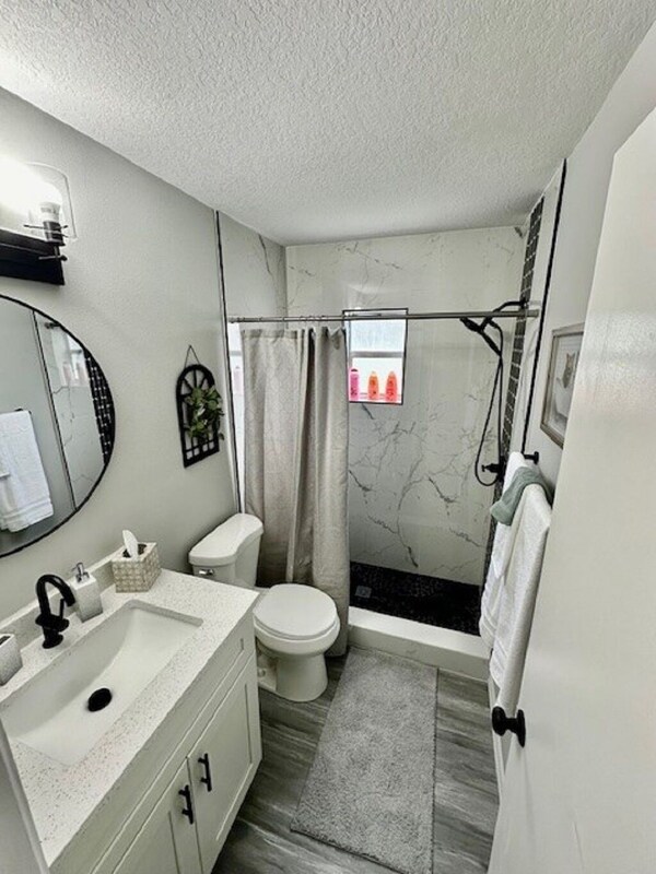 Charming 2-bedroom Remodel House In Welcoming St. Cloud With Wifi, Ac - St. Cloud