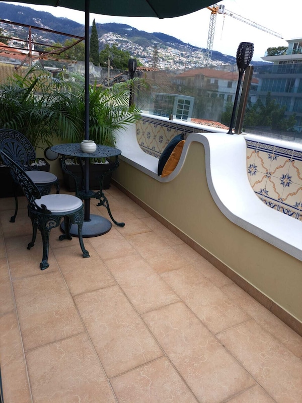 Charming 1-bedroom House In Soothing Funchal With Wifi, Ac - Funchal