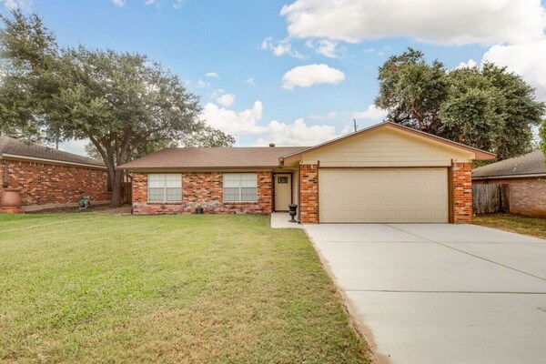 The Getaway In The Oaks - Bryan, TX