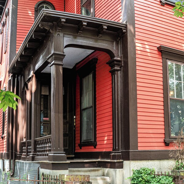Beautiful 2-bedroom Apartment In  Providence's Historic Federal Hill - Providence, RI