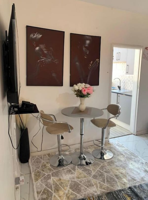 Charming One-bedroom Apartment - Harare