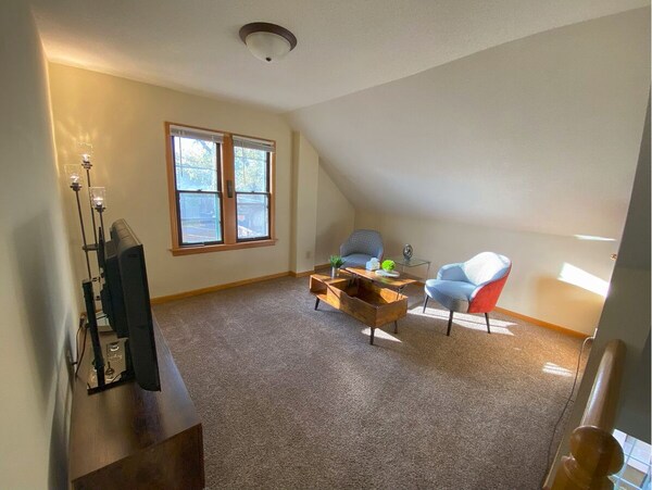Entire Duplex In St. Cloud With Computer Office And 10% Wkly Discount - Minnesota