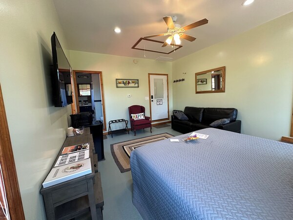 Cozy B&b In Walking Distance To Onsite Tasting Room In Lee! - Maine