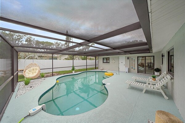 Perfect Sarasota Getaway: Close To All-heated Pool W No Extra Fee -Game Room! - Sarasota, FL
