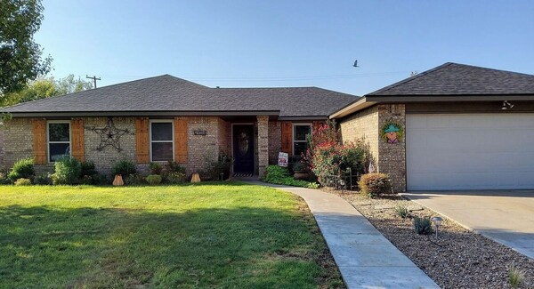 Emerys Place Game Room, 4bd 2br Near Palo Duro Canyon - Canyon, TX