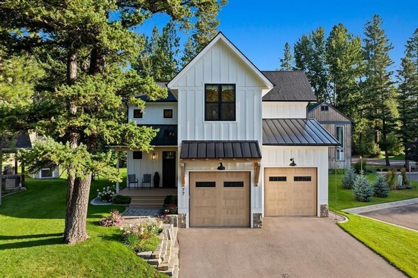 Immaculate Home With Flathead River Access , Close To Glacier! - Columbia Falls, MT