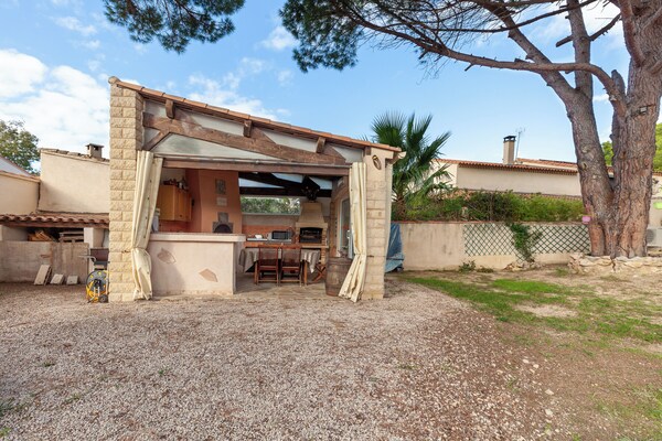 Appartement De Vacances Côte Bleue à La Couronne Avec Jardin Partagé, Proche De La Plage - Sausset-les-Pins