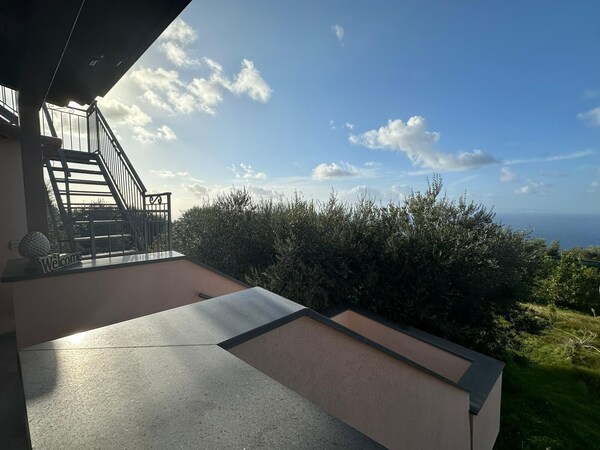 Vakantiehuis 'Monolocale Con Vista Mare' Met Uitzicht Op Zee, Wi-fi En Airconditioning - Vico Equense