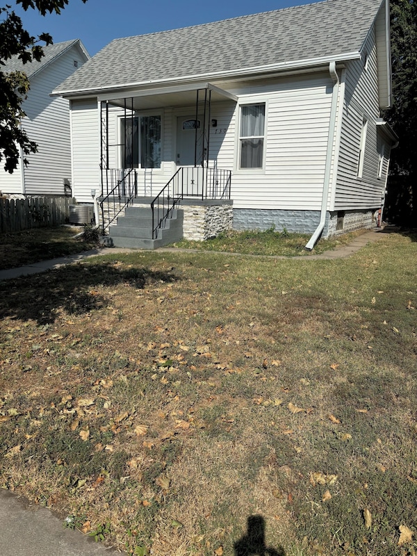 Modern 2 Bedroom 1 Bathroom Home - Lincoln, NE