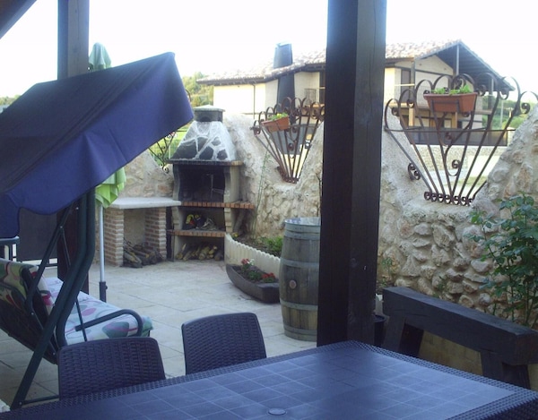 Apartamento 'Julia Loft Buhardilla' Con Vistas A La Montaña, Wi-fi Y Aire Acondicionado. - Ucero