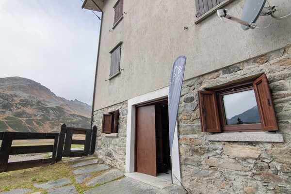 Camera 'Suretta' Con Vista Sulle Montagne E Wi-fi - Campodolcino